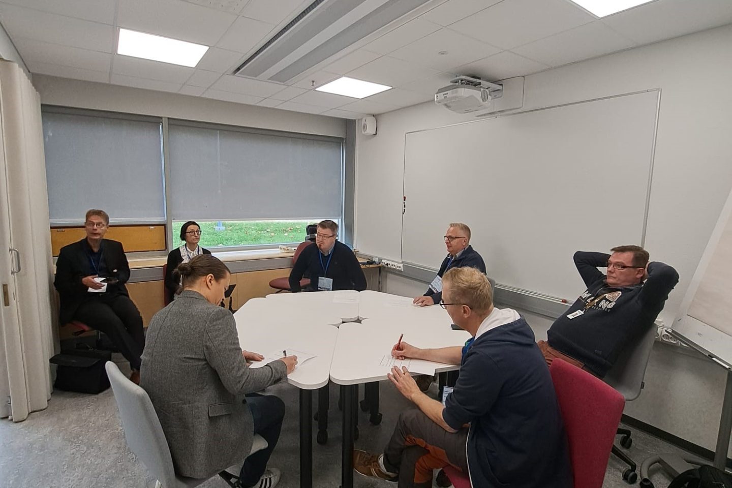 Sopimisen isoin este ovat asenteet – yrityksen johtoa ja pääluottamusmiehiä kohtasi Murikassa ...